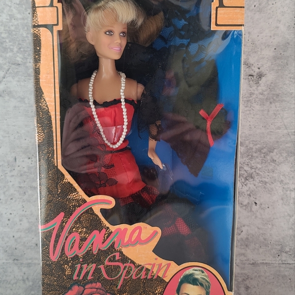 Totsy | Toys | Limited Edition Vanna In Spain Doll | Poshmark